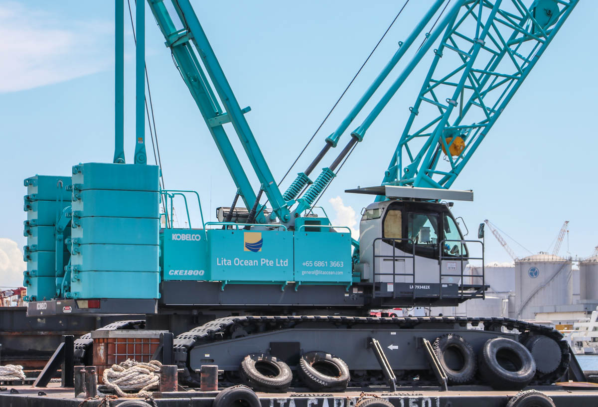 Kobelco CKE1800 - Lita Ocean :: www.trucks-cranes.nl