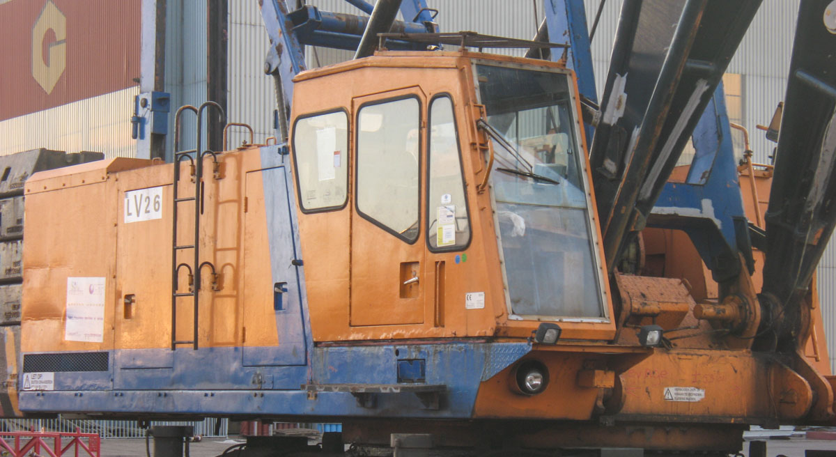 Sumitomo LS-248RH-2 - Hapo International Barges :: www.trucks-cranes.nl